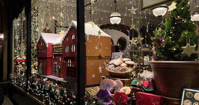 WATCH: Bettys unveils Christmas window in Harrogate